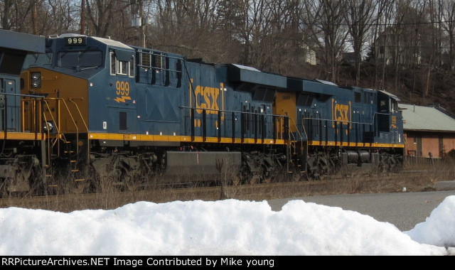 CSXT 998 And 999!